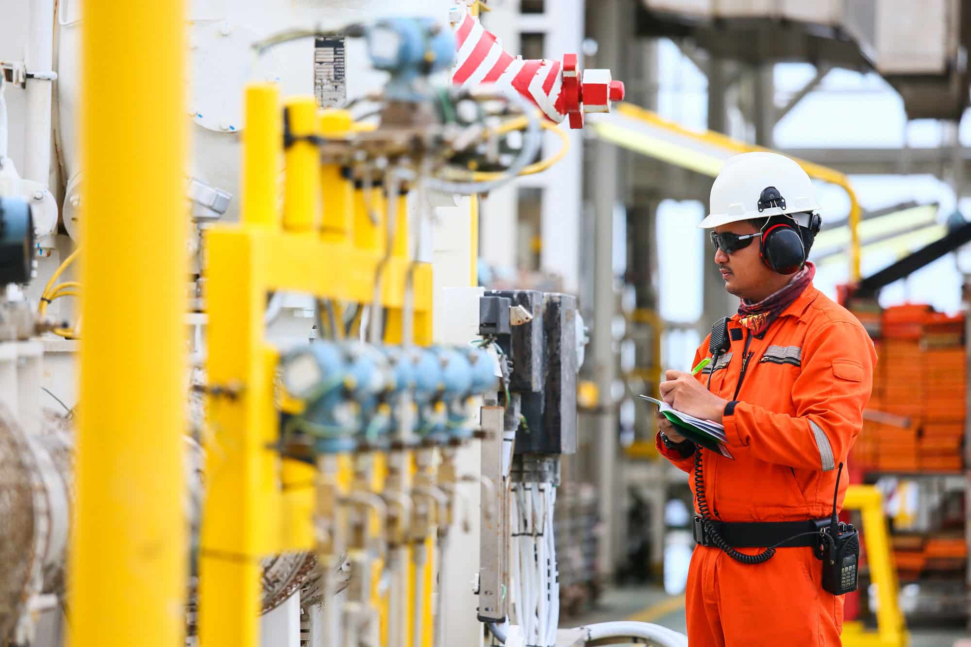 Hire Two Way Radios for Intrinsically Safety | Digicom Wireless